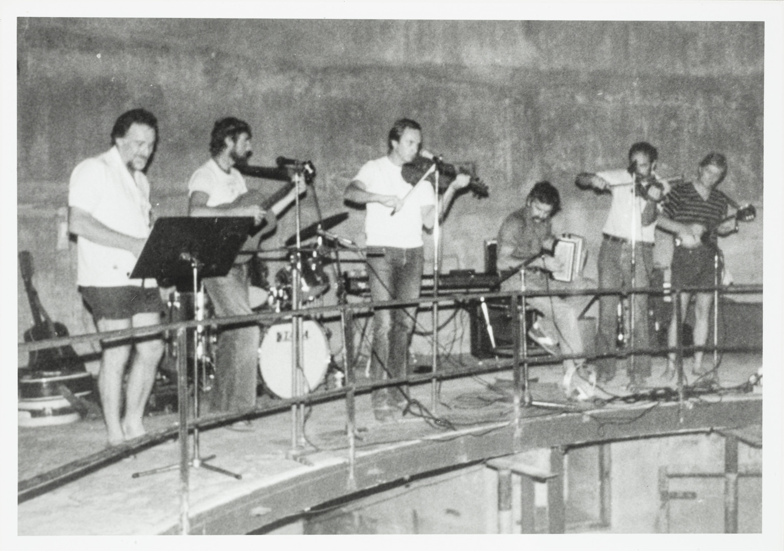 Territory Stories - The Darwin Ceilidh band, Gun Turret at East Point